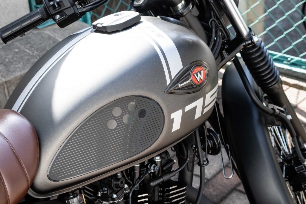 KAWASAKI W175 Cafeを買ったので自慢したい | カメラと三脚とアルカスイスと ときどきMac
