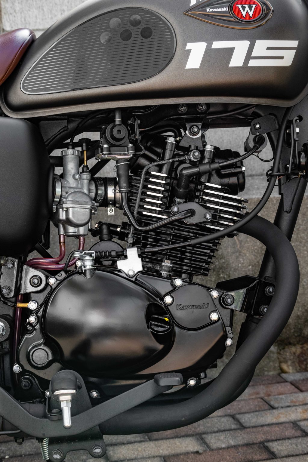 KAWASAKI W175 Cafeを買ったので自慢したい | カメラと三脚とアルカスイスと ときどきMac
